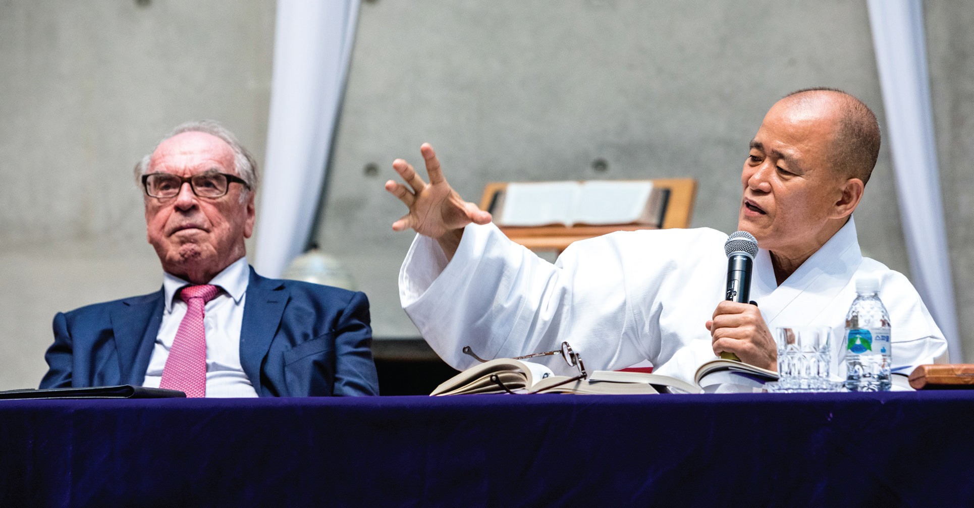 [종교개혁 500년 특별기획] 동서 석학의 만남- 도올이 묻고, 몰트만이 답하다